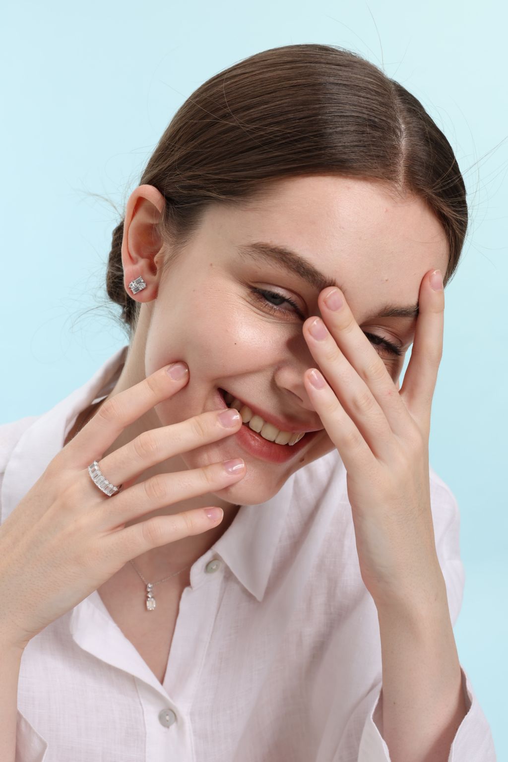 Secret Guide: Find Her Ring Size Without Spoiling the Surprise ...